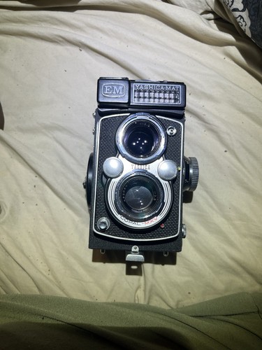 Vintage Yashica-Mat EM TLR Camera Yashinon Lenses 80mm F3.2/3.5 with ...