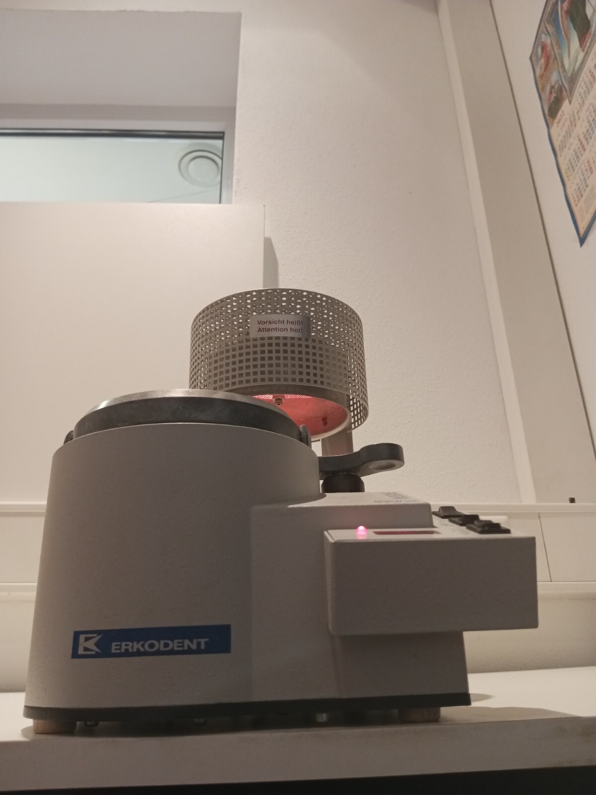 Generalüberholt!!! RVE Tiefziehgerät Erkodent , Labor Geräte auf 400qm ...