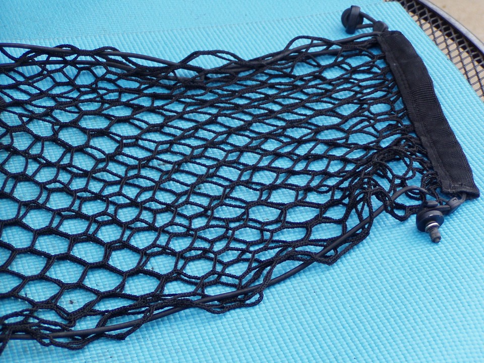 04-09 Mazda 3 cargo net | eBay