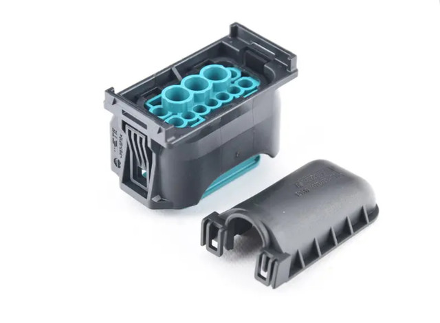 Genuine BMW E90 E91 F40 Socket Housing Repair Kit 12pin 61132472911 for ...