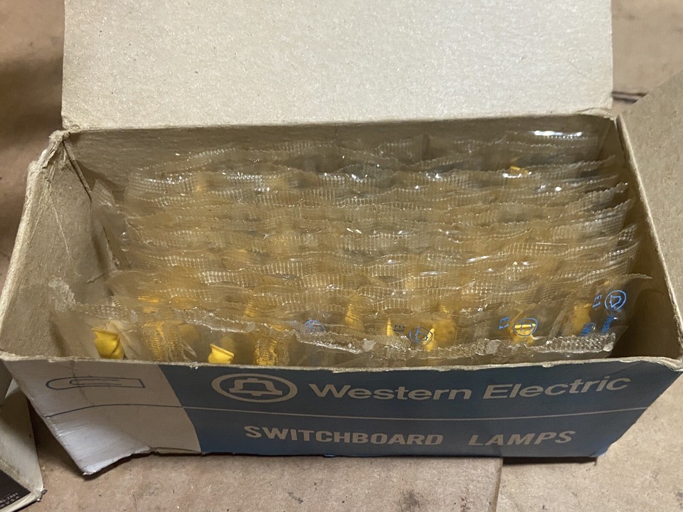 Western Electric E1 Telephone Switchboard Lamp Bulb -- LOT of 97 -- NOS ...