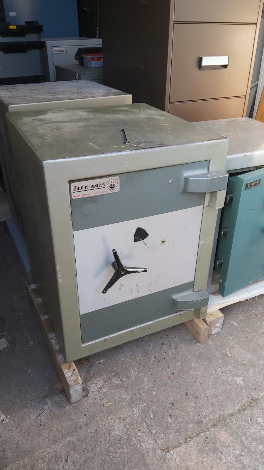 Used Dudley Ludlow Cash Safe £6k cash/60,000k valuables cover | eBay UK