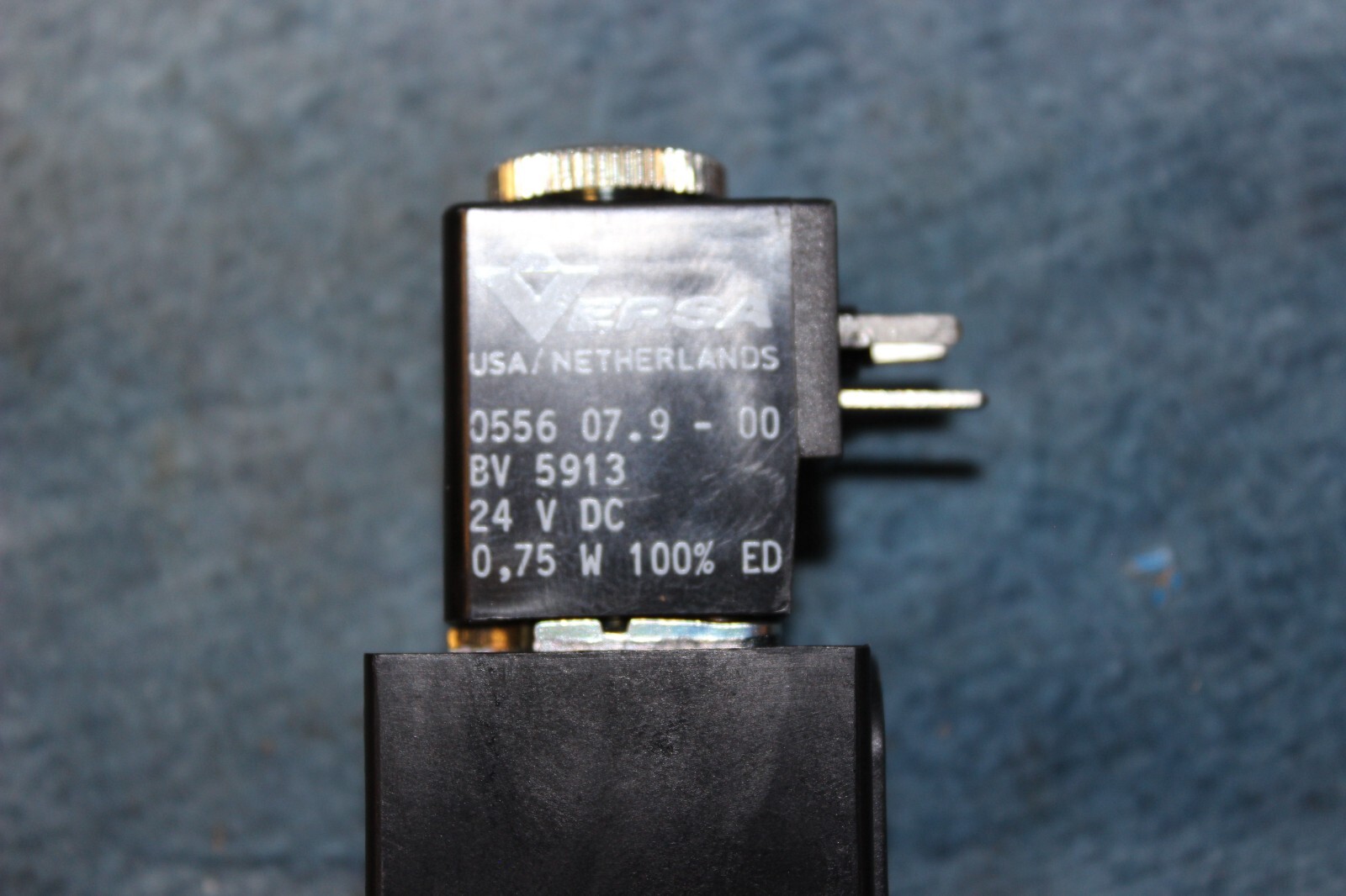 New Versa Solenoid Valve CGG-4332-027-HC-D024 24VDC | eBay