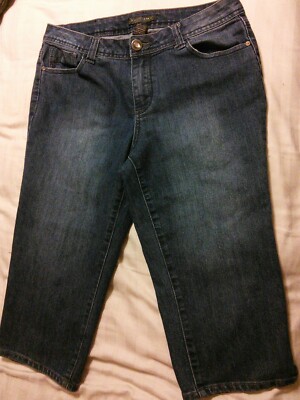 Women's Baccini Jeans Capri Size 10P Embellished Back Pockets | eBay