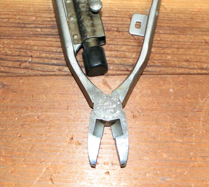 MILBAR 9.75" WIRE TWISTER PLIERS SAFETYTWIST USA Pat applied for ...