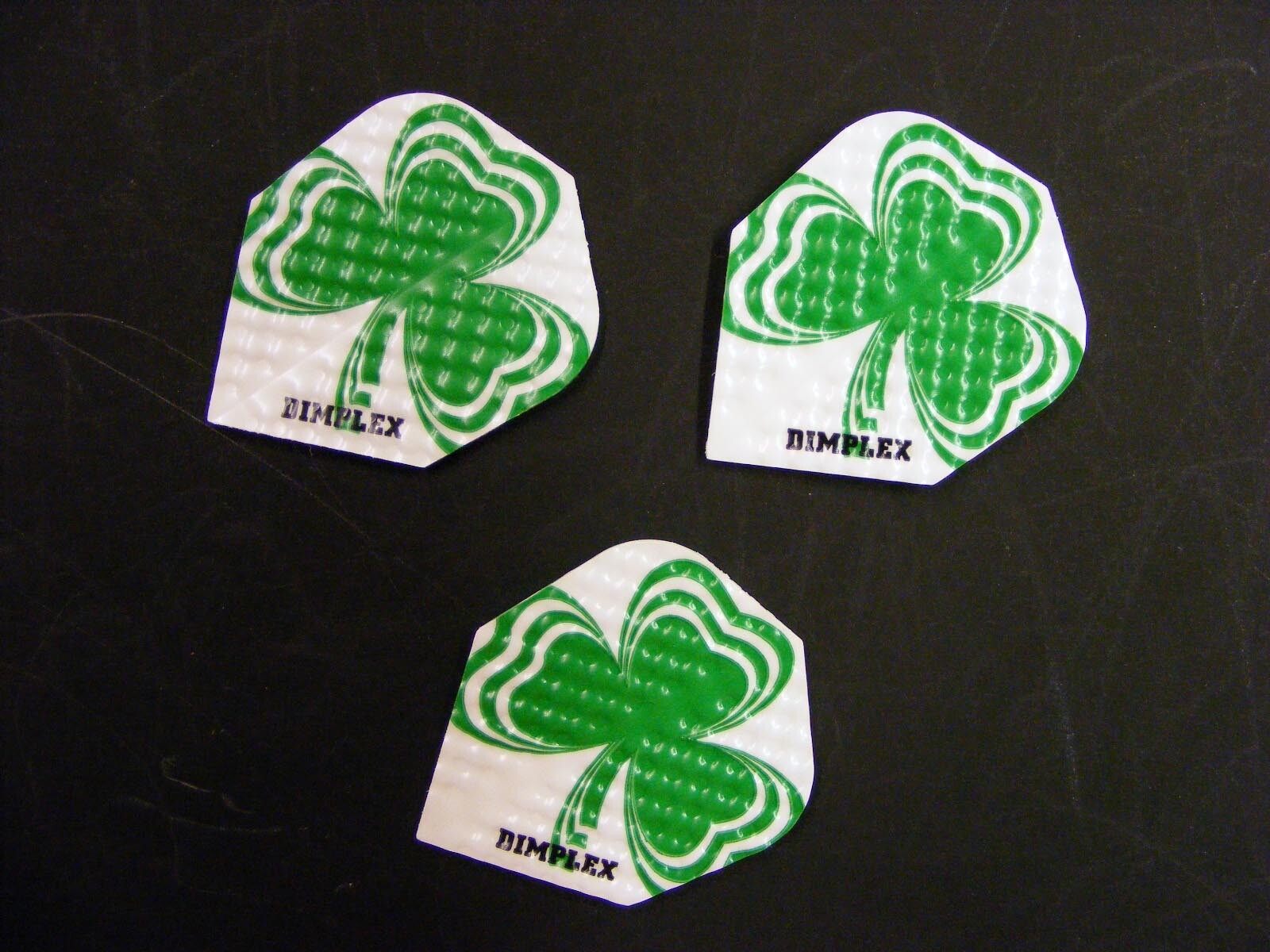 DART FLIGHTS IRELAND DIMPLE LUCKY CLOVER FLIGHTS SET FREE POSTAGE | eBay UK