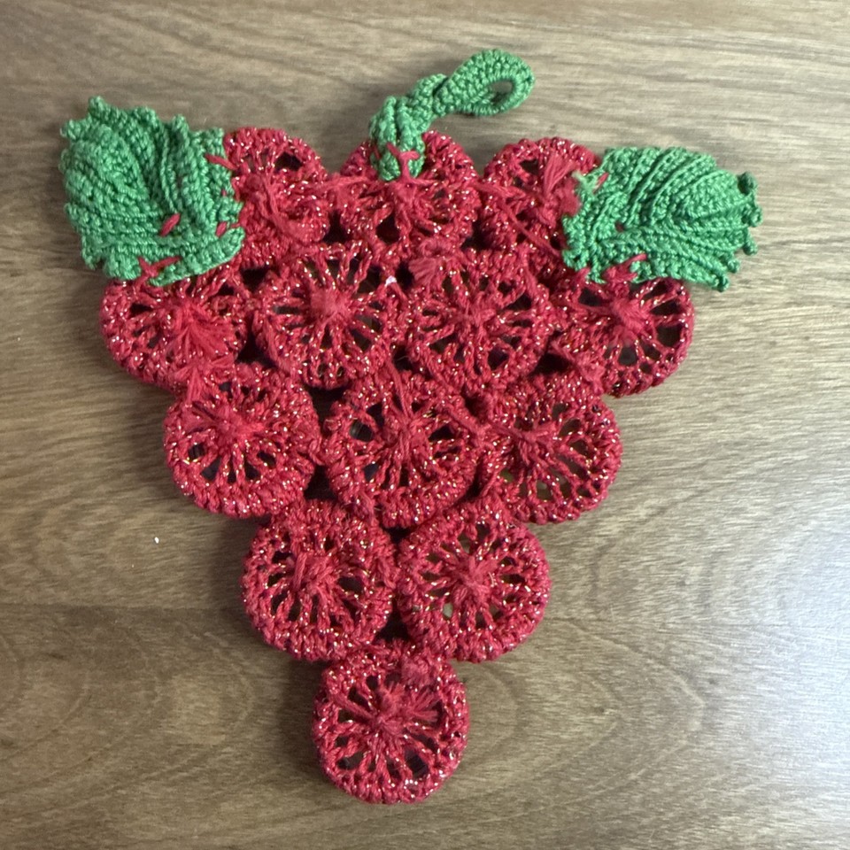 Vtg Handmade Grape Bottle Cap Crochet Trivet Wall Hanger Red Grapes ...