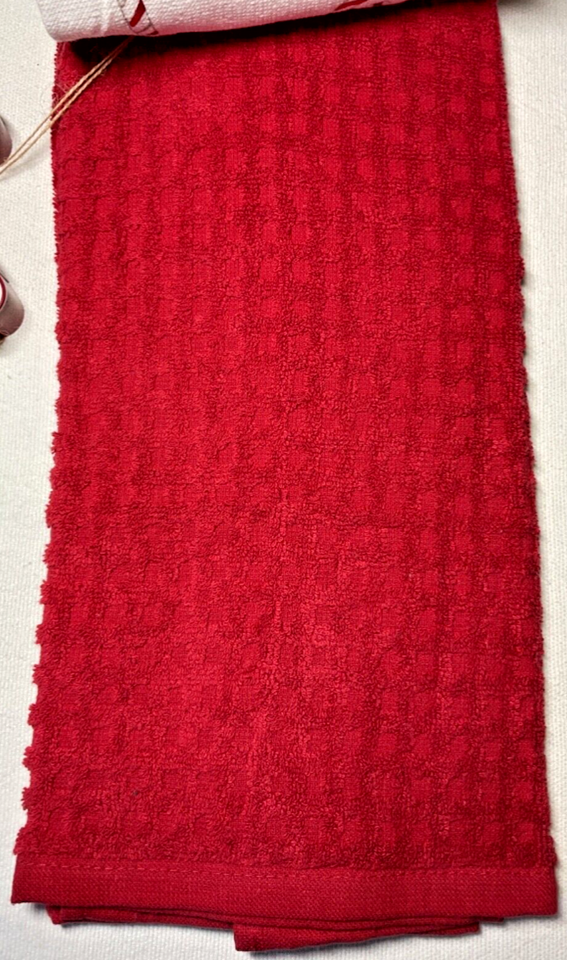 CUPCAKES AND CASHMERE KITCHEN TOWELS (2) CANDY CANES COOKIE CUTTER NWT ...