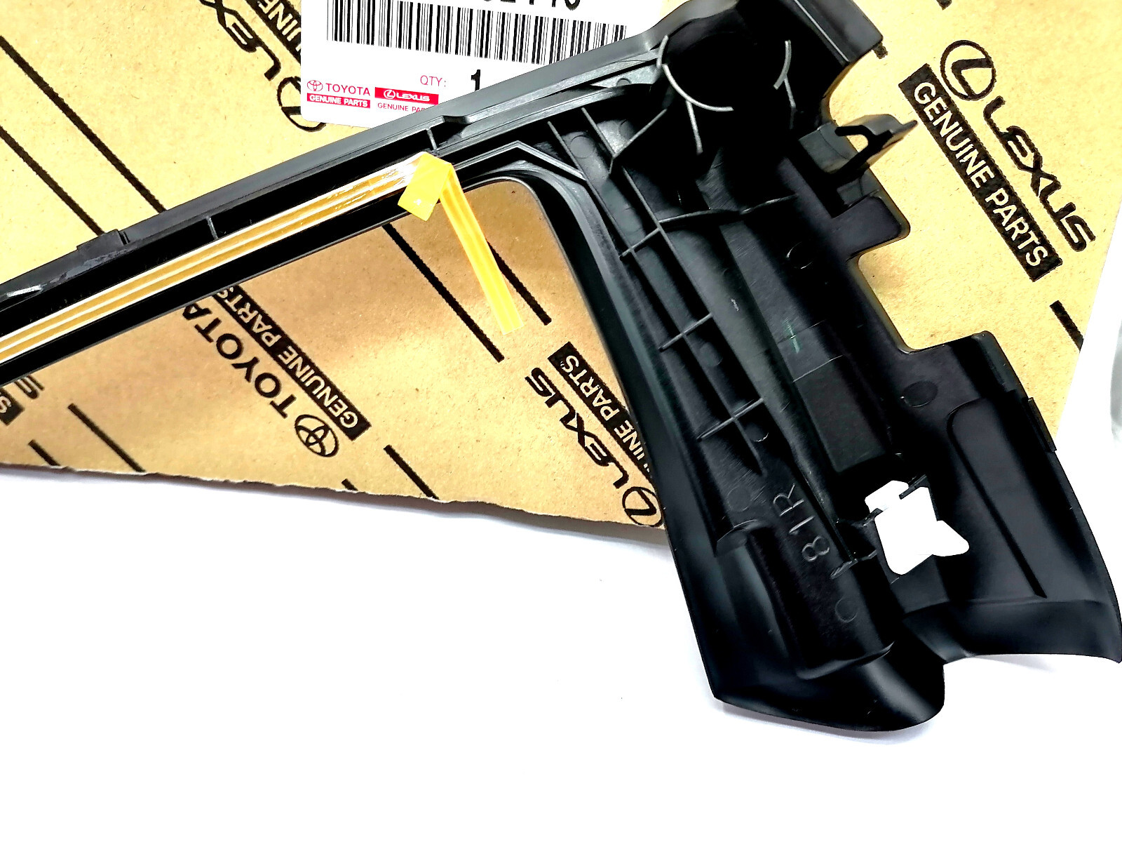 5386652140 OEM Genuine for Toyota YARIS 14-17 SEAL FRONT FENDER COWL ...