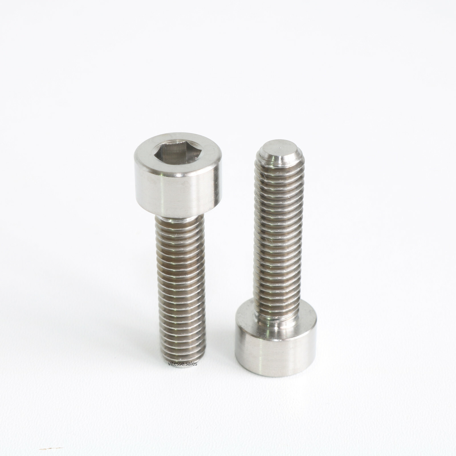 M5 x 20mm Bolts Titanium Cap Head 25mm Screw 2.3g Grade5 Motorsport ...