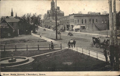 Cherokee Iowa IA Main St. c1910s Postcard | eBay