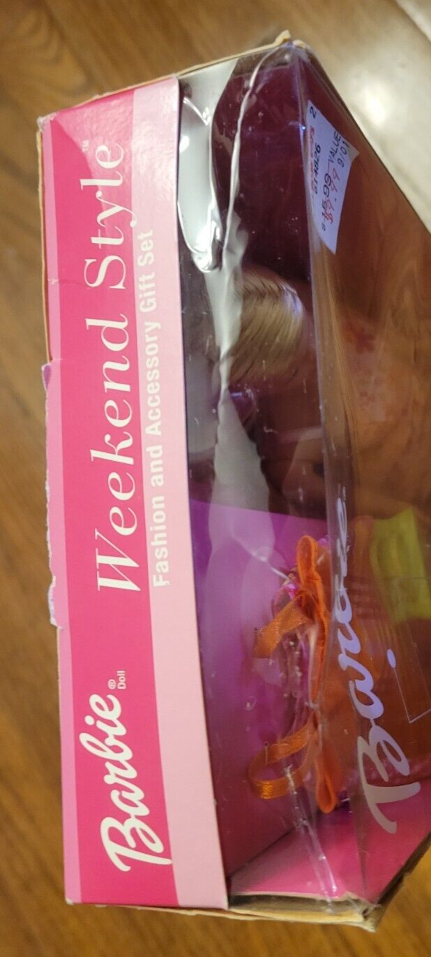 Barbie Weekend Style Doll Fashions & Accessory Gift Set 2001 Mattel ...