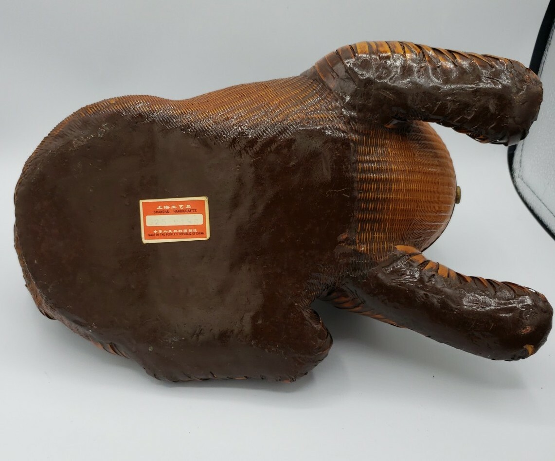 SHANGHAI HANDICRAFTS LARGE WICKER DOG BOX CHINA RARE | eBay