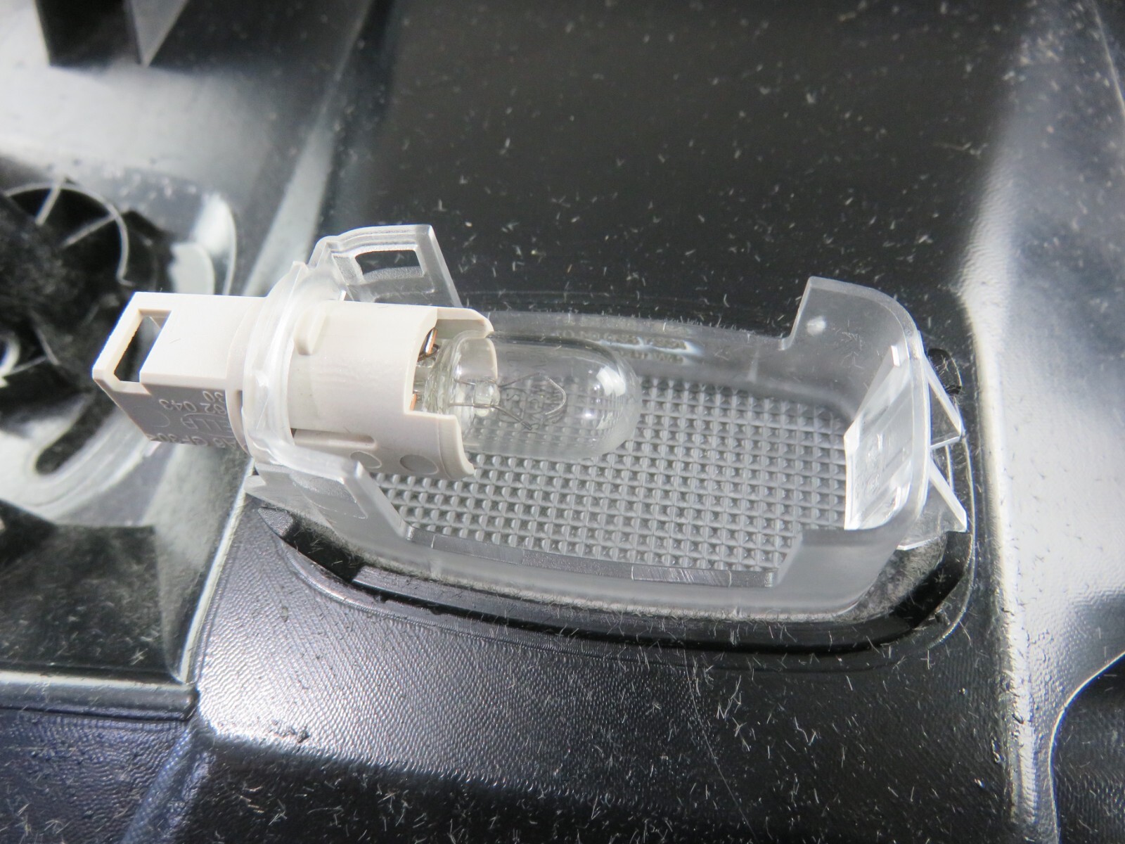 Mercedes Benz GL450 GL Class Glove Box Dash Black 2012 2019 A1666800091 ...