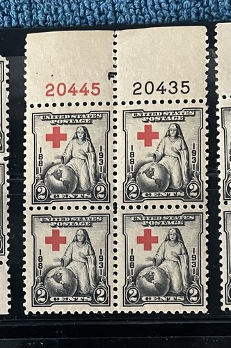 Scott #702, 2c Red Cross top plate block #s 20435(B) and 20445(R), LH ...