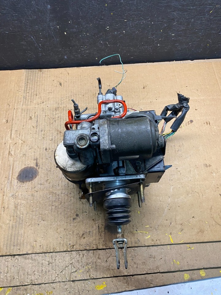 2003 to 2005 Toyota 4runner ABS Brake Booster Pump Hydraulic Anti Lock ...
