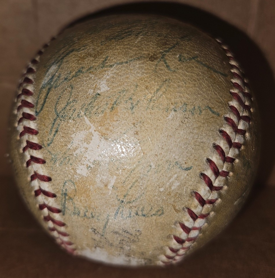 1953 DODGERS AUTOGRAPH BALL Signed Jackie Robinson,Roy Campanella,Gil ...