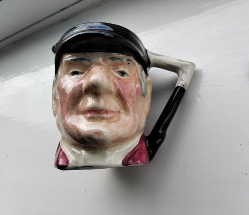 Lancaster Sandland Character Ware Small Jug - 'Tally O' Huntsman | eBay.de