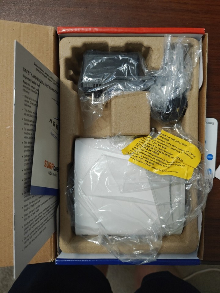 Arris Surfboard S33 Docsis 3.1 Multi-gigabit Cable Modem w/2.5 Gbps ...