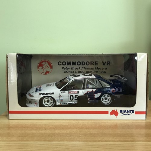 Biante 1:18 1995 Peter Brock/Mezera -- Bathurst HRT Holden VR Commodore ...