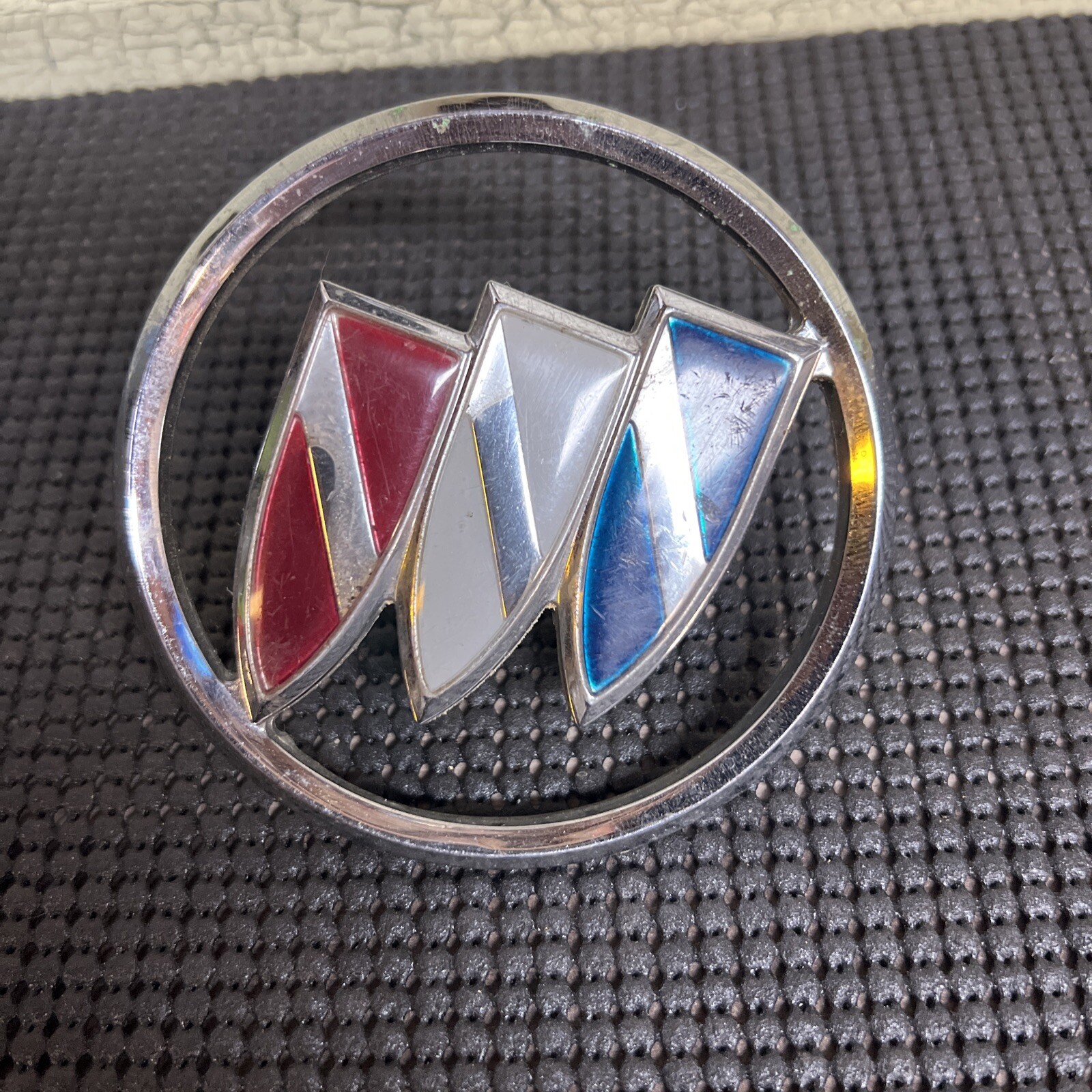BUICK 1982 83 84 85 86 CENTURY SKYHAWK GRILLE EMBLEM factory OEM chrome ...