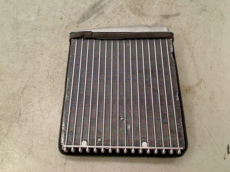 RADIATEUR DE CHAUFFAGE Volkswagen Scirocco (137/13AD) 2012 1K0819031E ...