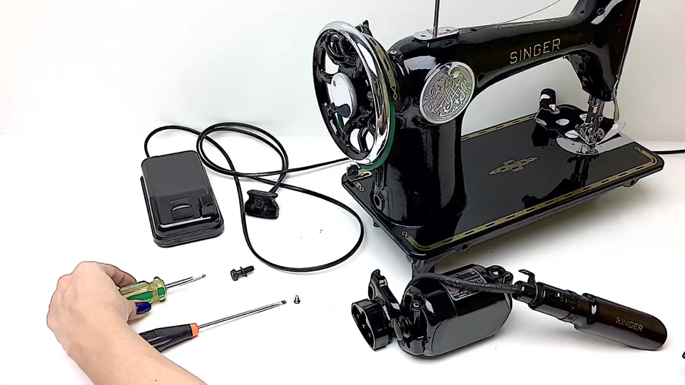 SINGER SIMANCO Sewing Machine Motor Light & Pedal Serviced & Restored ...