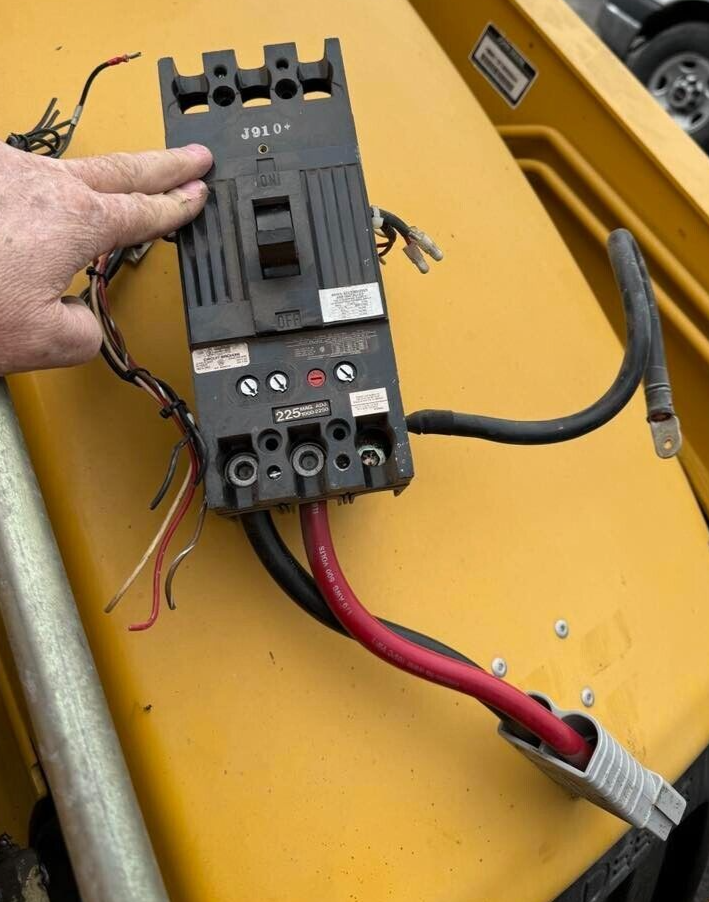 GE E11592-R 225 Amp 3 Pole 600V Circuit Breaker Shunt Trip Device | eBay