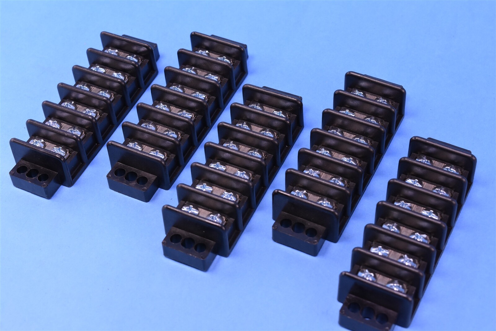 5 (Five) Eaton Magnum® TB300 30A 600V 8 AWG 6-Position Terminal Blocks ...