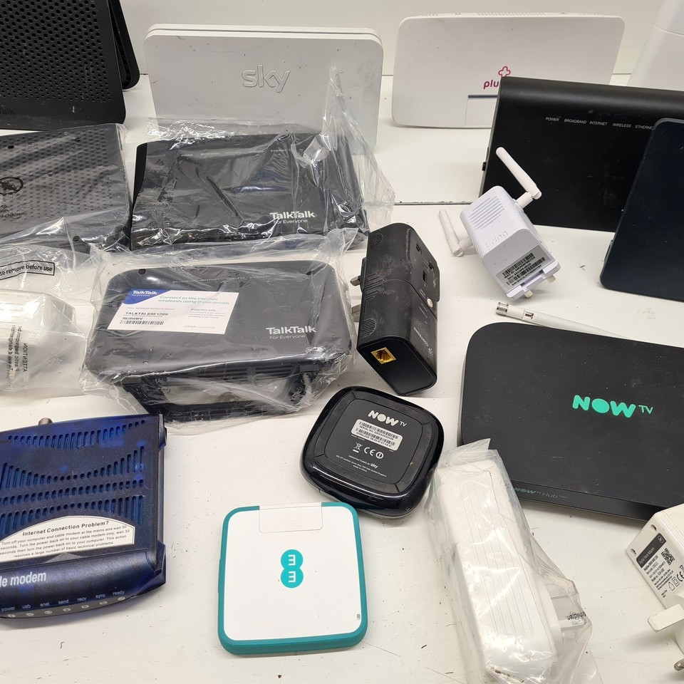 Job Lot Untested Wireless Wired Routers Keyboard Samsung Zyxel Netgear ...