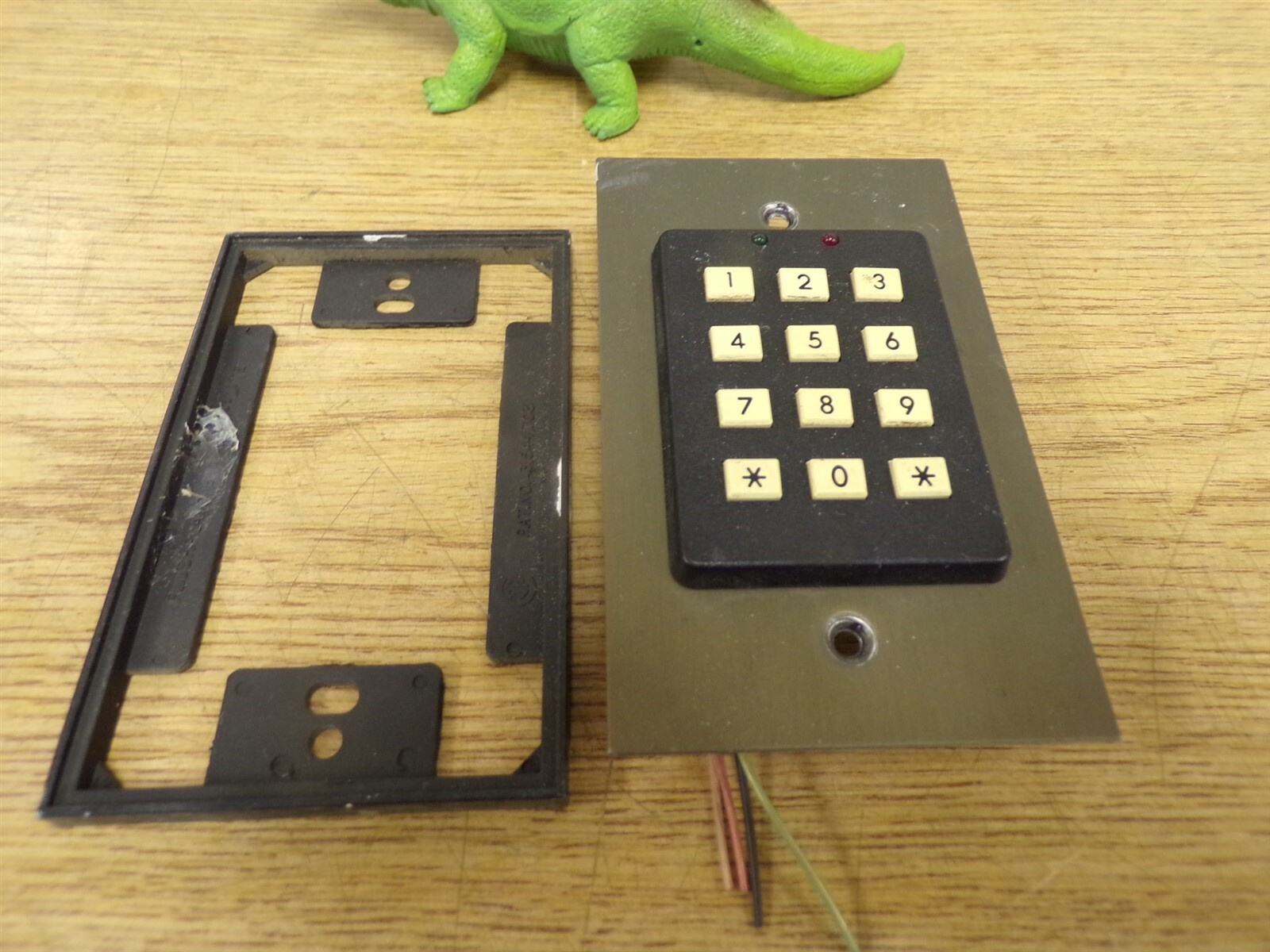 NEW Radionics 151 8340 1830 Alarm Key Pad *FREE SHIPPING* | eBay