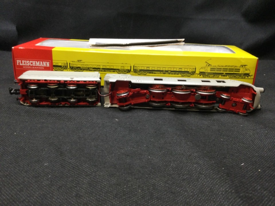 Fleischmann HO Scale 4872 Streamlined Locomotive O3 1001 W/ Tender | eBay