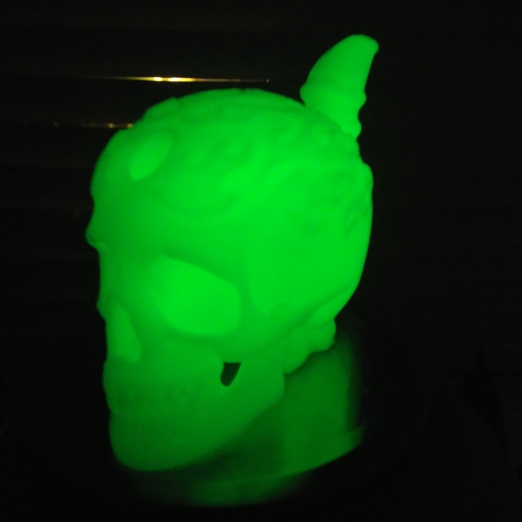 Skull Bong with Flames glow in the dark Water Pipe Bubbler | eBay