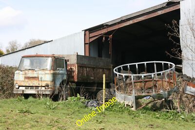 Photo 6x4 Old Ford lorry at Abbey Wood Abbey/ST1410 c2012 | eBay UK