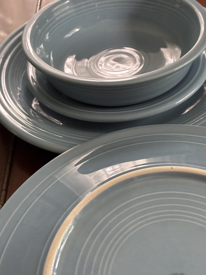 Fiestaware Retired periwinkle blue 4 Piece Pl. setting 16 pieces total ...
