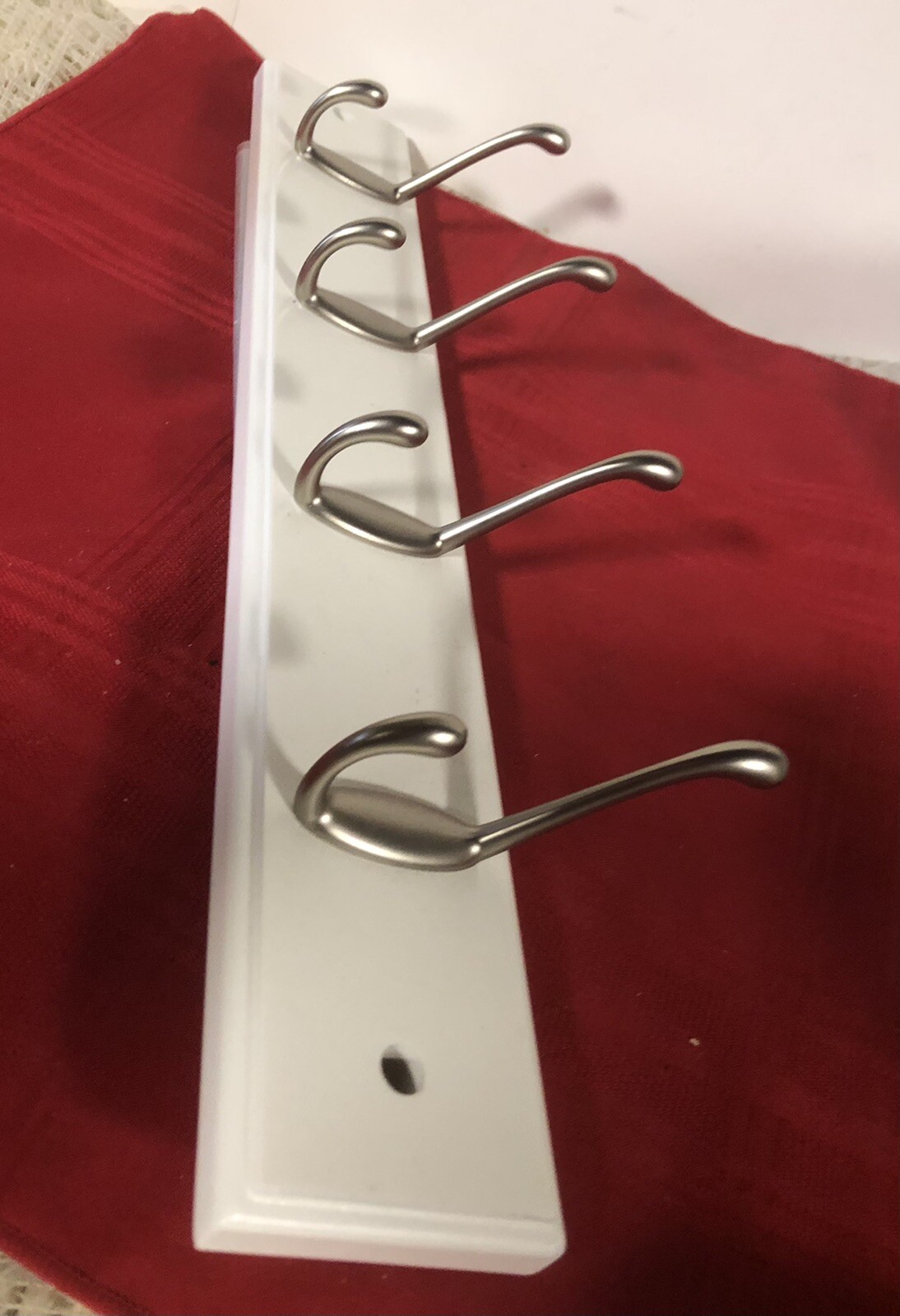 NEW 18” WHITE WOOD WALL BRACKET FOR COATS KEYS W 4 BRUSHED NICKLE ...