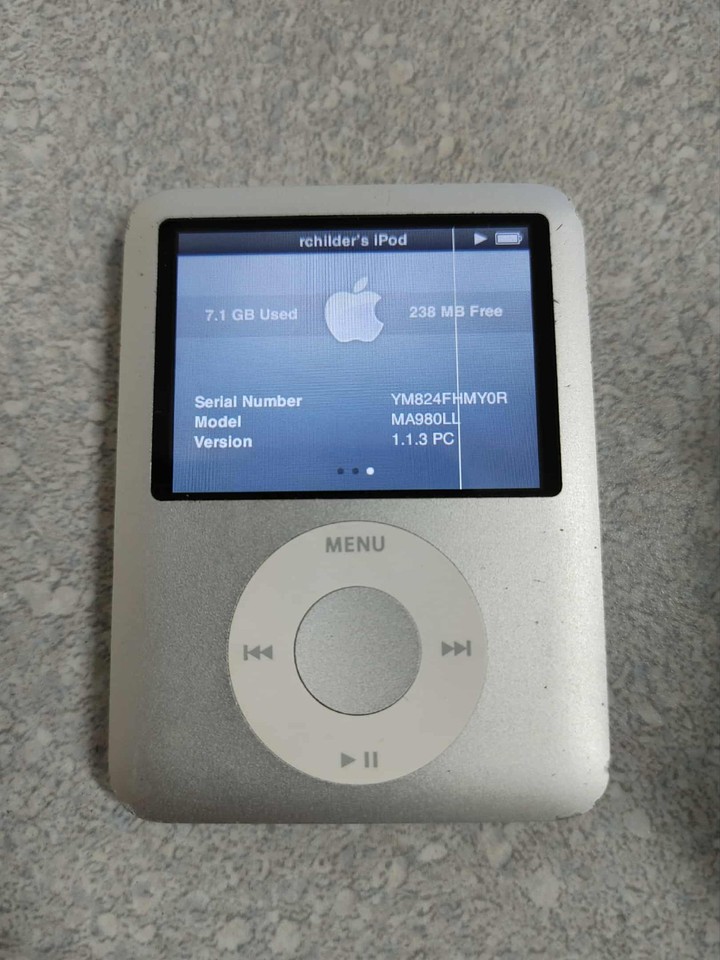 iPod Nano 3rd Gen 8GB Silver A1236 NICE 1418 Songs | eBay