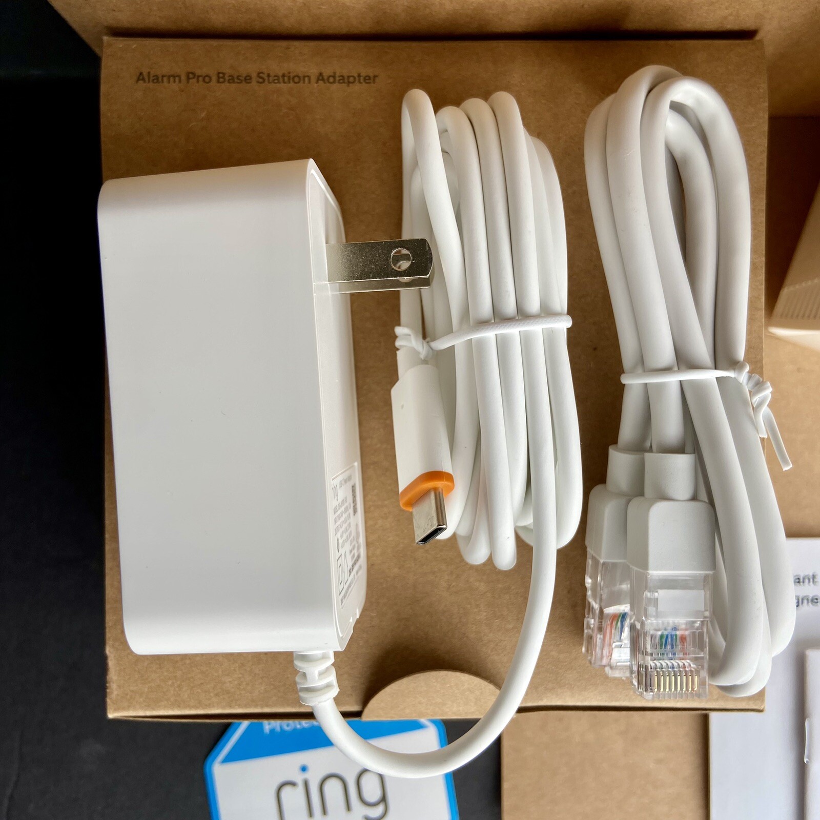 Ring Alarm Pro Base Station with Built-in eero Wi-Fi 6 Router and 24 ...