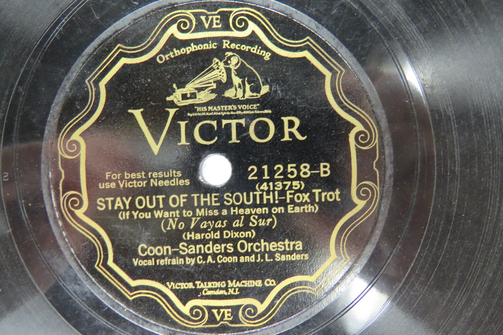 Coon-Sanders Orch. - VICTOR 21258 - Stay Out of the South & Who's Blue ...