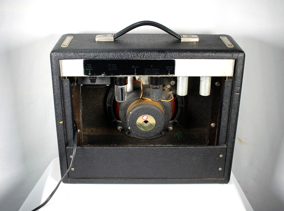 VINTAGE 1967 FENDER VIBRO CHAMP-AMP AA764 AMPLIFIER (A18153)-TESTED ...
