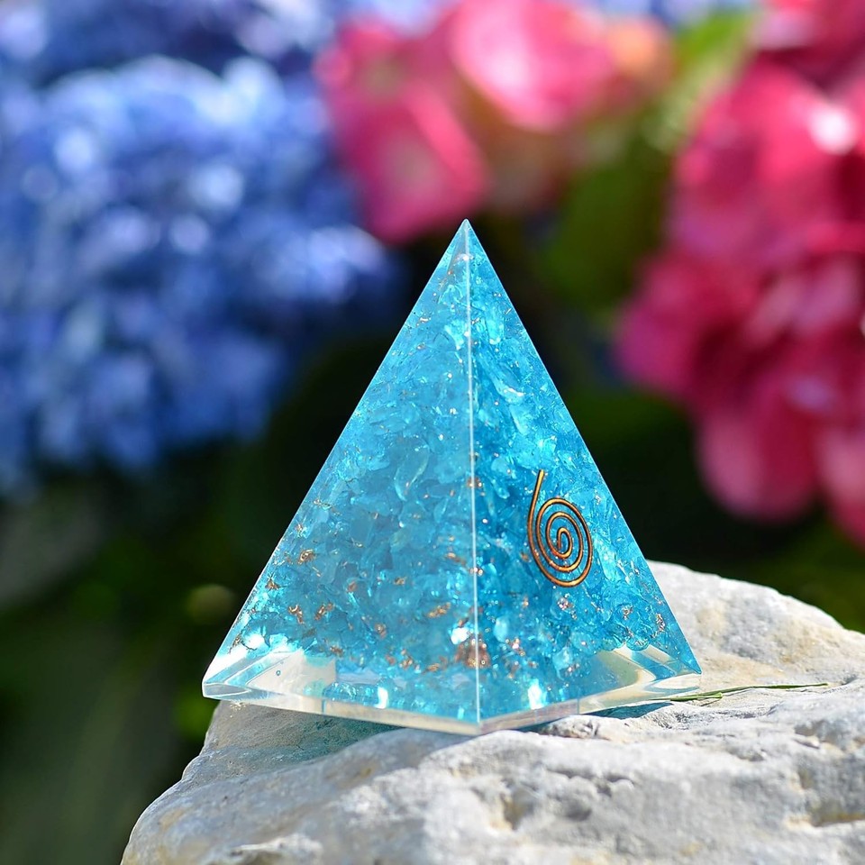 Orgone Pyramid with healing crystal and Stones- Aquamarine Orgone ...