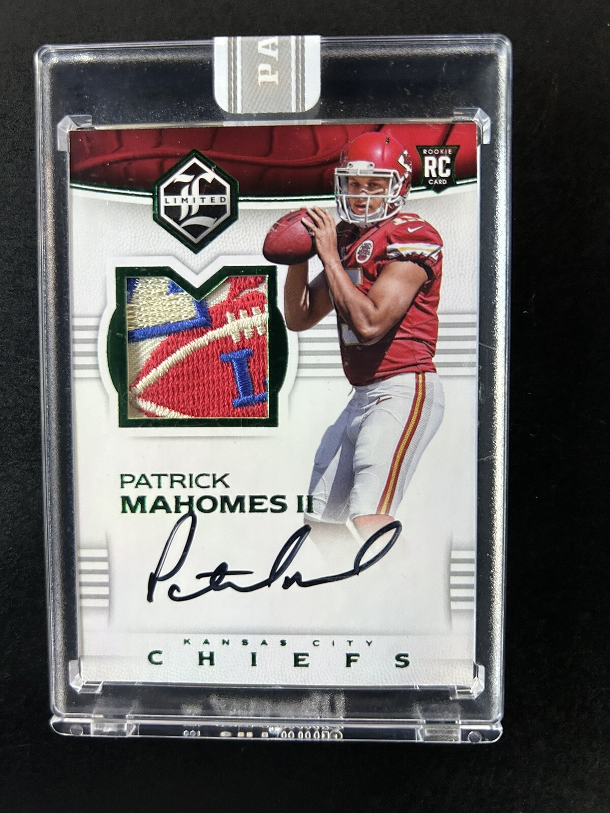 2017 Panini Limited PATRICK MAHOMES Rookie Patch Auto RPA RC White Box ...