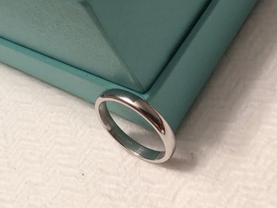 Tiffany & Co Lucida Platinum Wedding Band Ring 3 mm wide Size 7.5 | eBay