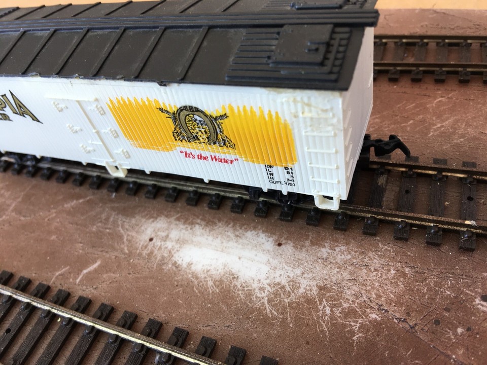 Olympia Beer Reefer -Extra Weight Inside- HO Scale Trains | eBay