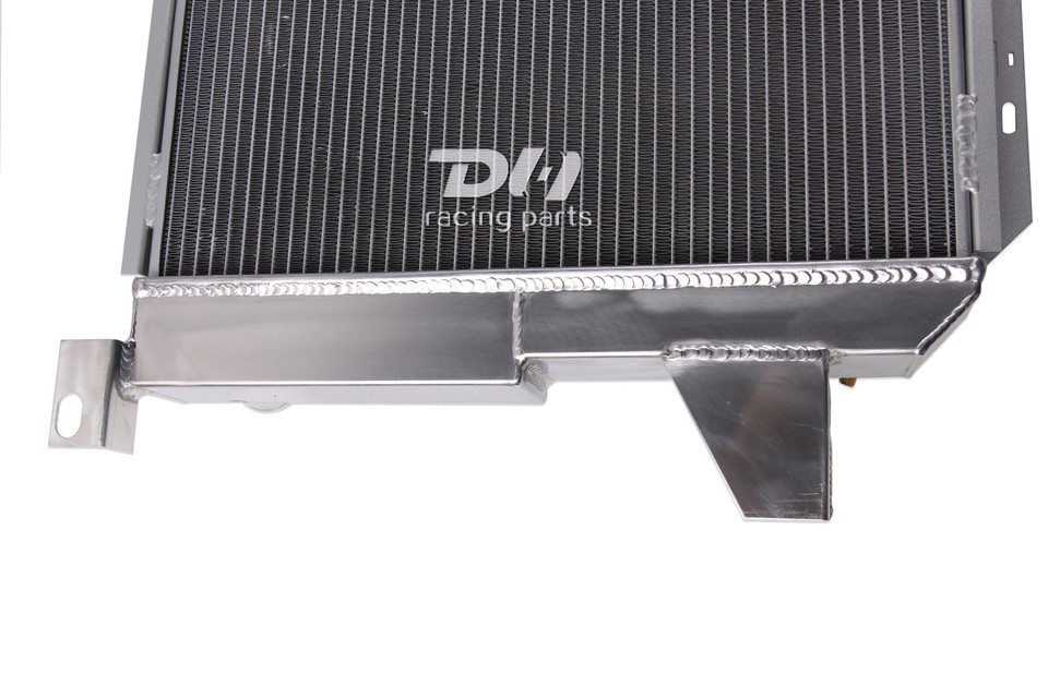 4 ROW RADIATOR FITS 1983-1997 FORD TRUCK F150 F250 F350 BRONCO 5.0L/5 ...