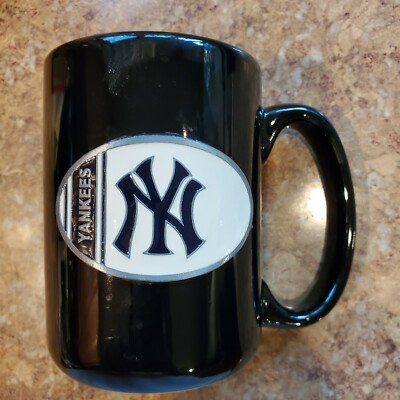 New York Yankees Coffee Mug Black with Pewter Yankees Team Logo | eBay