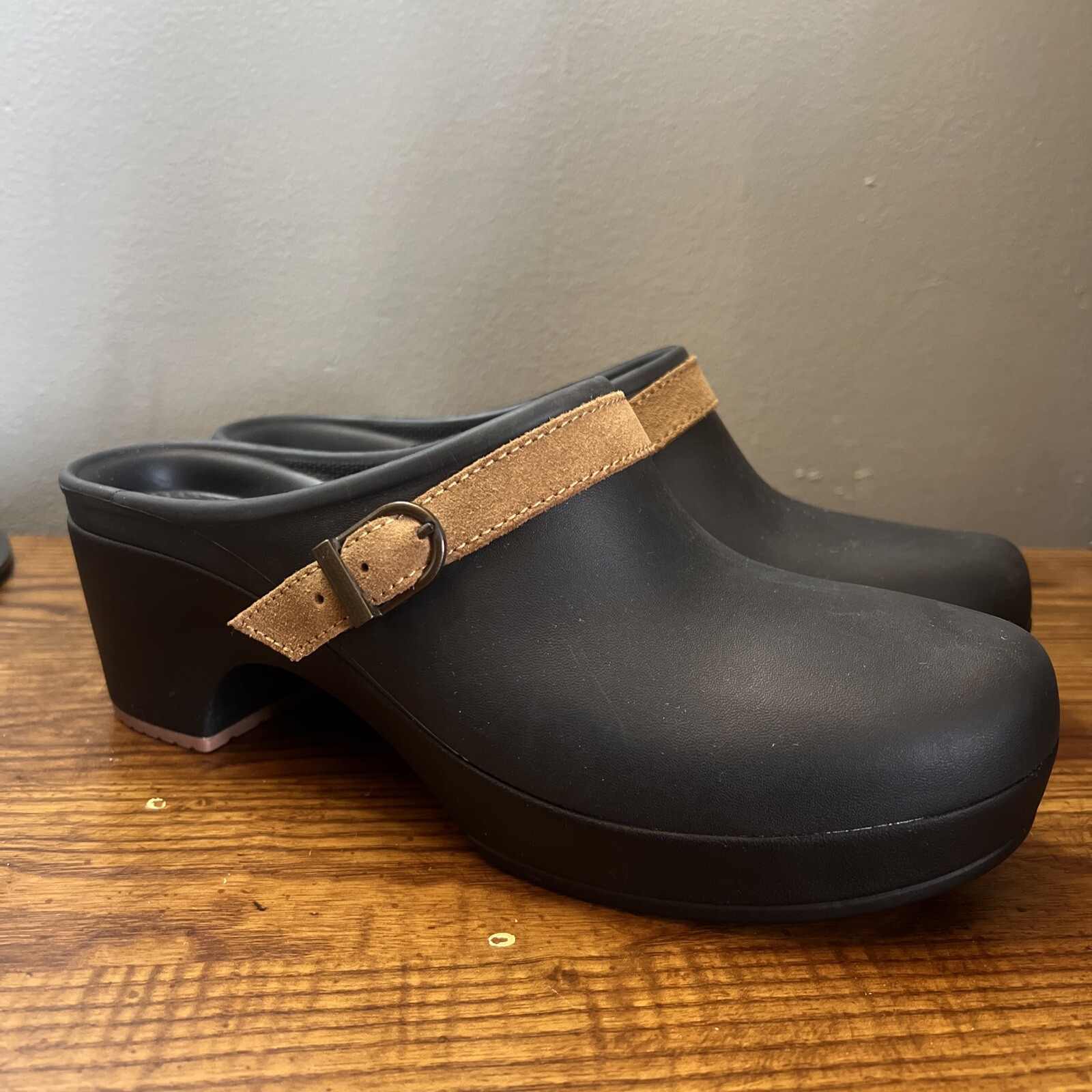 Women's Crocs Sarah Cobbler Heel Black Slip-on Clogs … - Gem