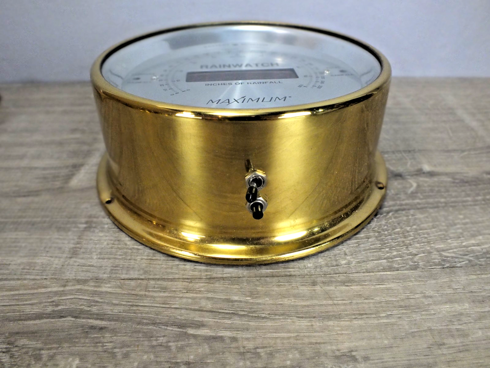 Maximum Weather Instrument RAINWATCH Digital Rain Collector in Used ...