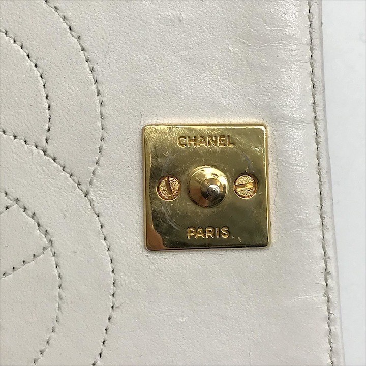 Good Condition CHANEL Coco Mark Matelass Chain Shoulder Bag Lambskin ...