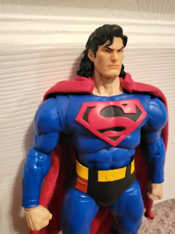CUSTOM CREATIONS: DC McFARLANE MEZCO SUPERMAN OUR WORLDS AT WAR FIGURE ...